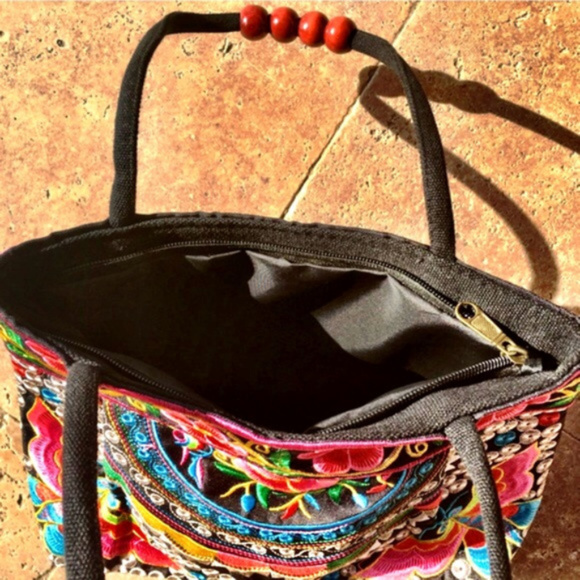 Bags | Boho Embroidered Flowersbutterflies Handbag Nwt | Poshmark